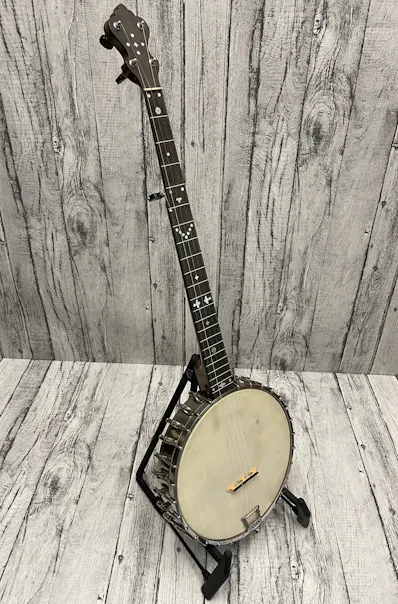 Vintage Era Banjos at Eagle Music | Used vintage banjos