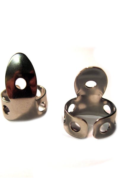 Guitar finger picks including Alaska Pik, Fred Kelly, Perfect Touch ...